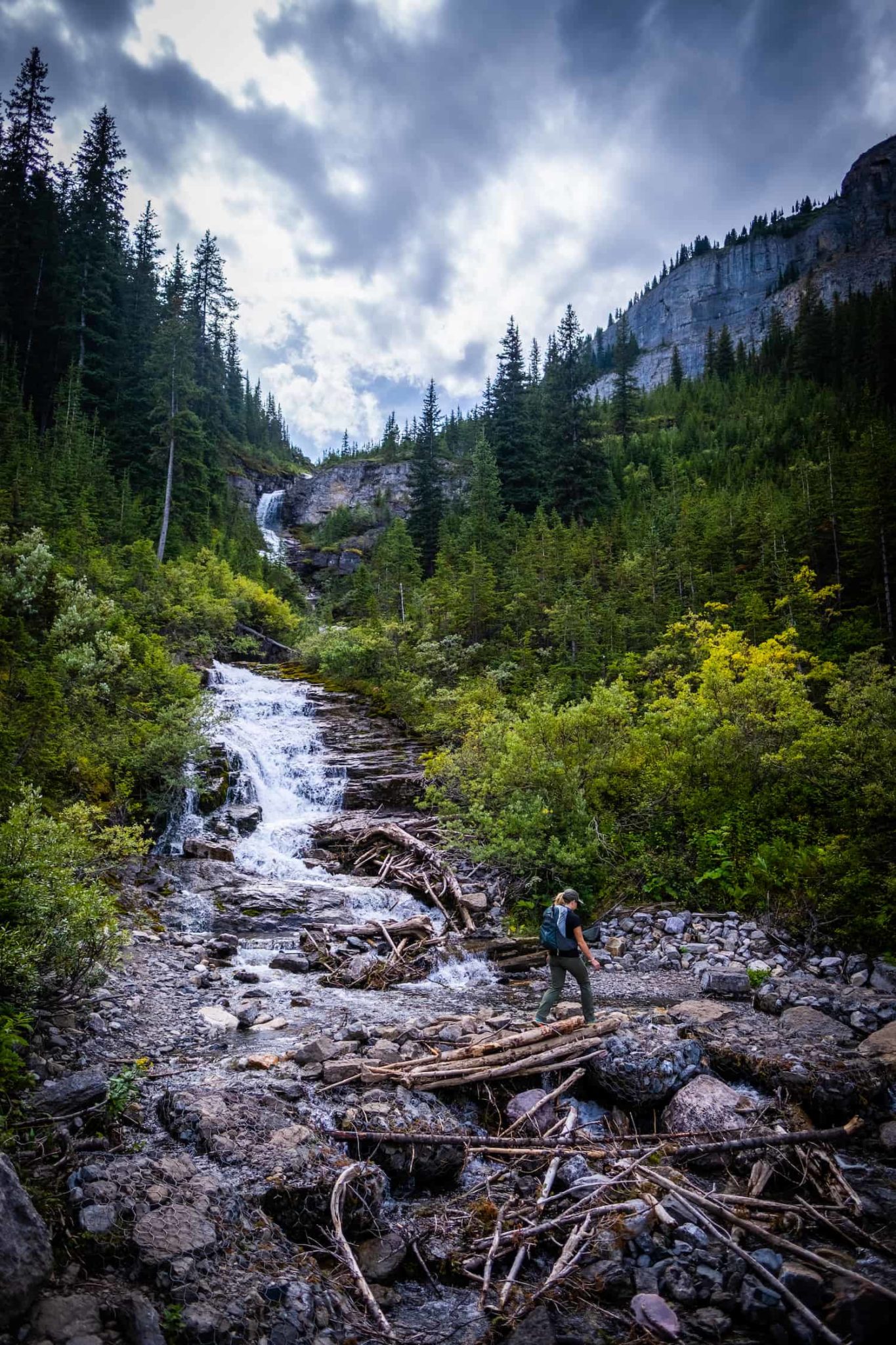35 AMAZING Banff Hikes and Trails to Enjoy