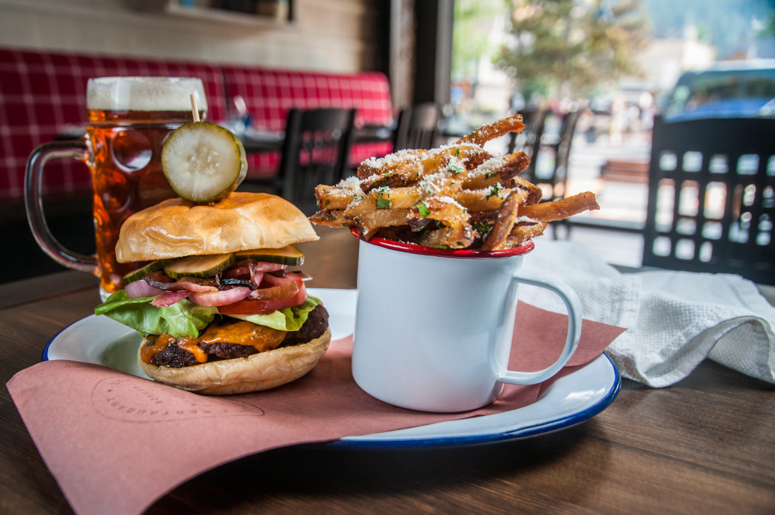 30 DELICIOUS Banff Restaurants to Try in 2024! (Recommended by Locals)