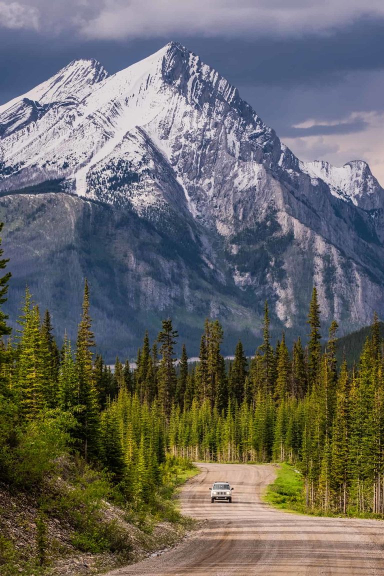 How to Get From Canmore to Banff (With or Without a Car)