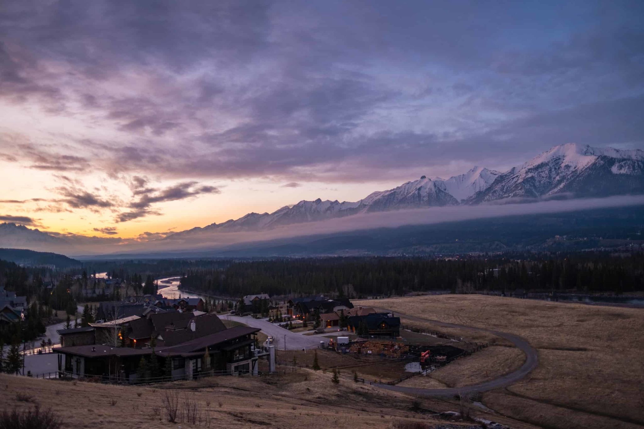 60 UNIQUE Things To Do in Canmore, Alberta (Locals Travel Guide)