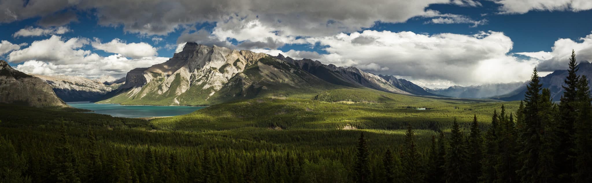 Lake Minnewanka • DETAILED Guide to Visiting This Banff Lake