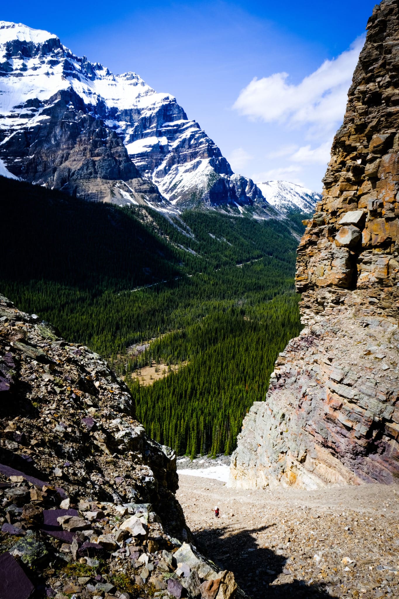 How to Scramble Up Tower of Babel at Moraine Lake