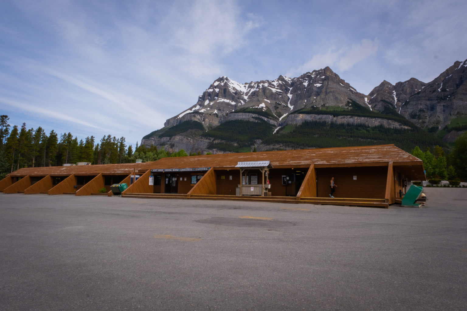 How to Hike Parker Ridge Trail On the Icefields Parkway
