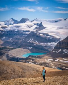 15 Things to Know BEFORE Visiting Bow Lake in Banff (Alberta)