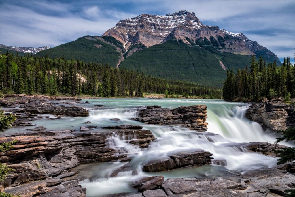 The ULTIMATE Banff Itinerary You Should Follow (2024)