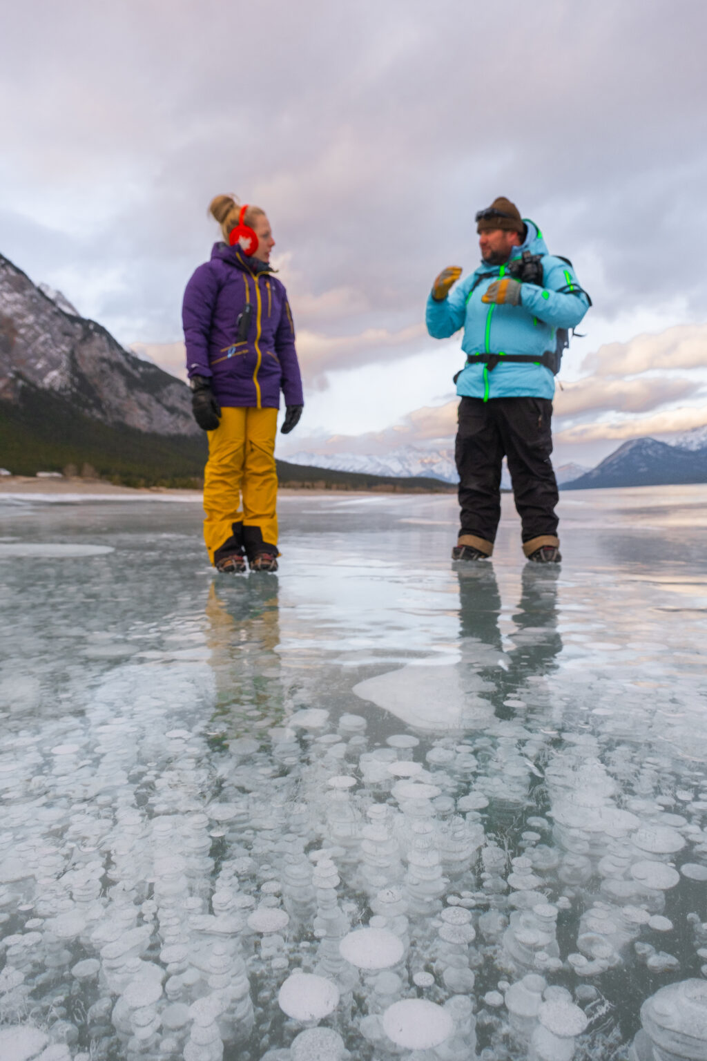 11 Reasons to Visit Abraham Lake in Alberta (2025)