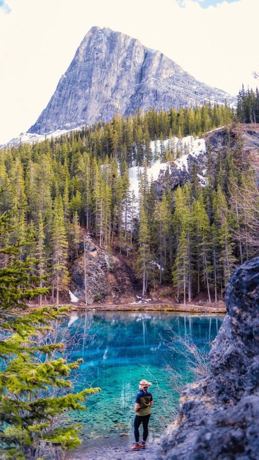 How to Hike to BEAUTIFUL Grassi Lakes Near Canmore