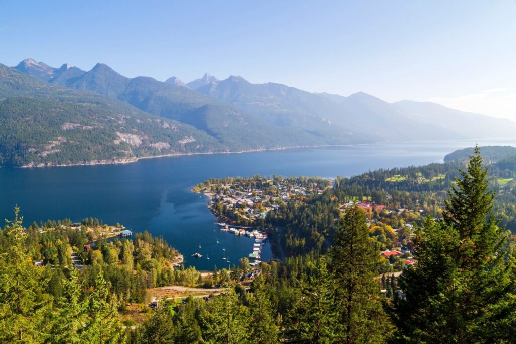 12 BEST Things to do in Nelson, BC - Canada