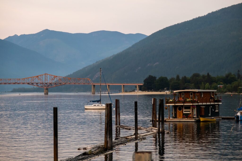 12 BEST Things to do in Nelson, BC - Canada