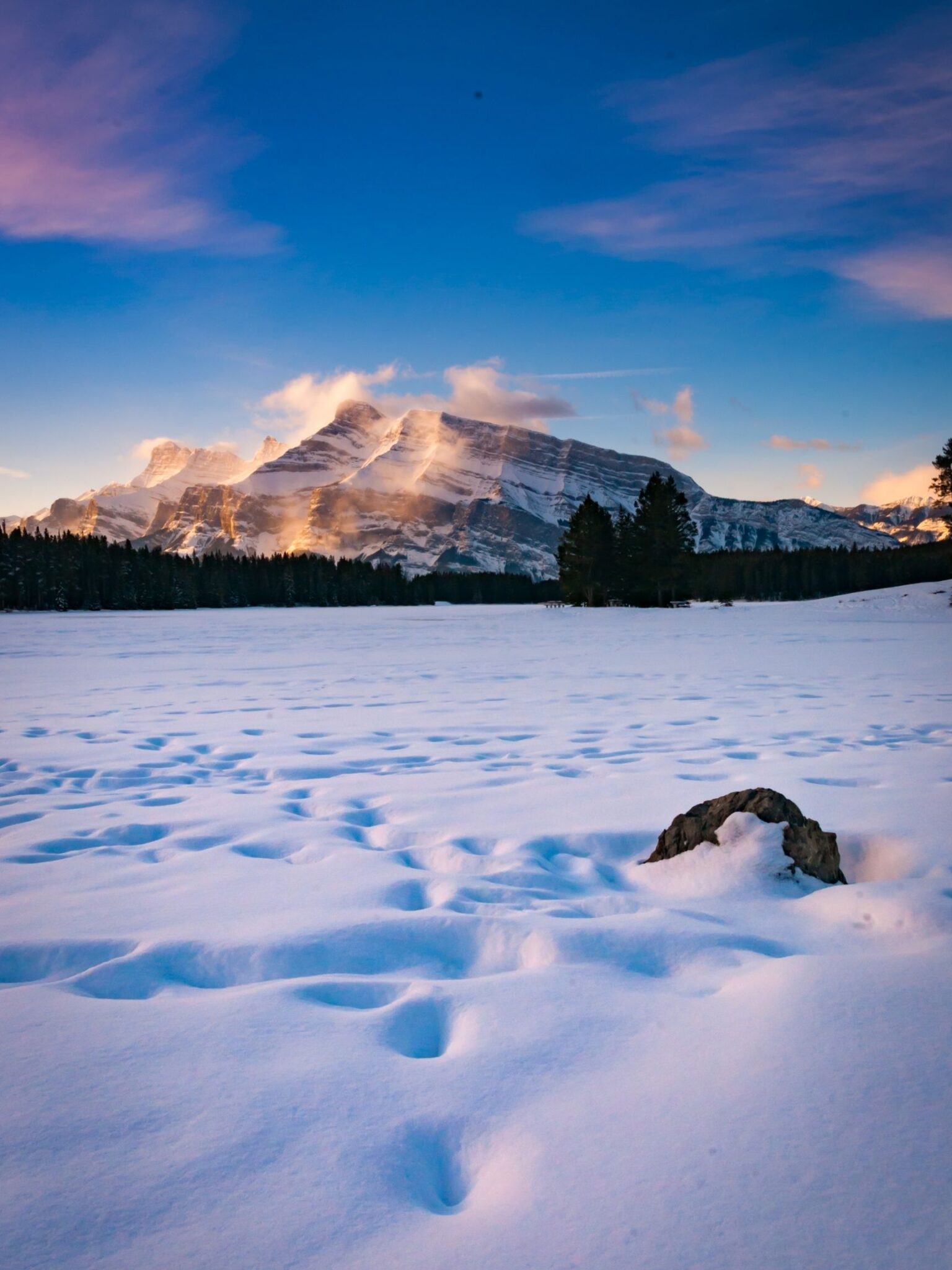 Two Jack Lake • ULTIMATE Guide to Visiting This Classic Banff Lake