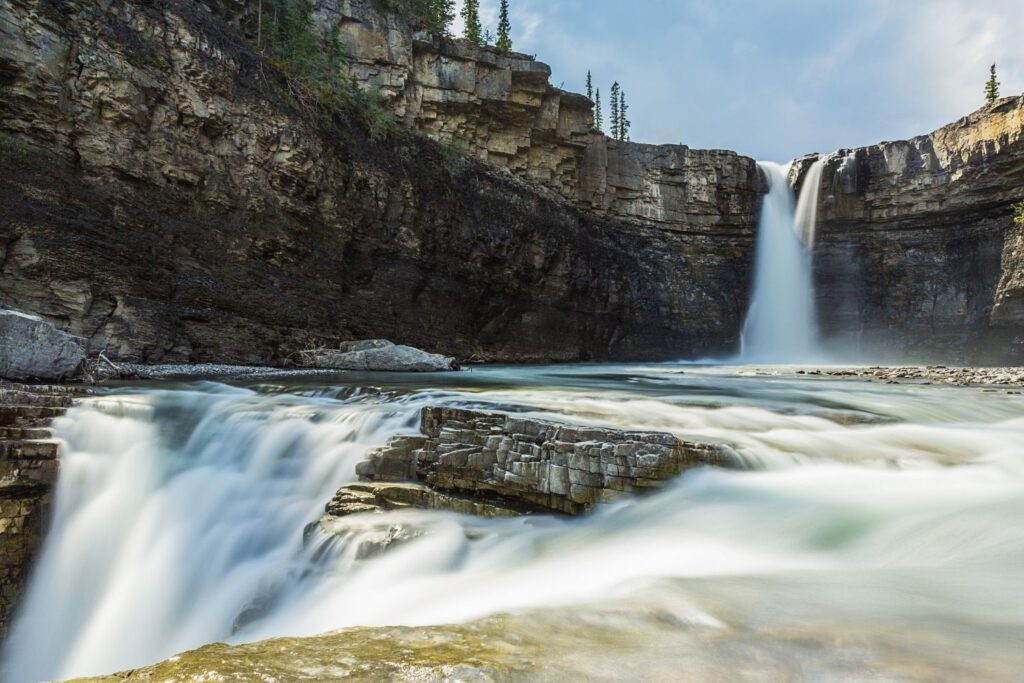 21 STUNNING Waterfalls in Alberta to Visit (2025)