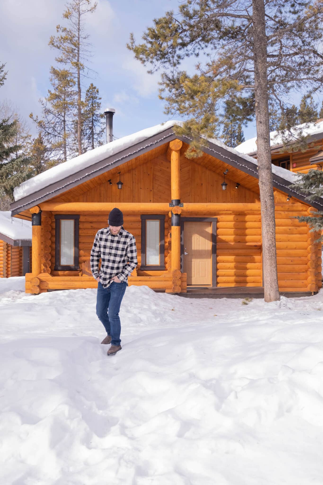 21 BEAUTIFUL Banff Cabin Rentals and Chalets to Get Cozy In