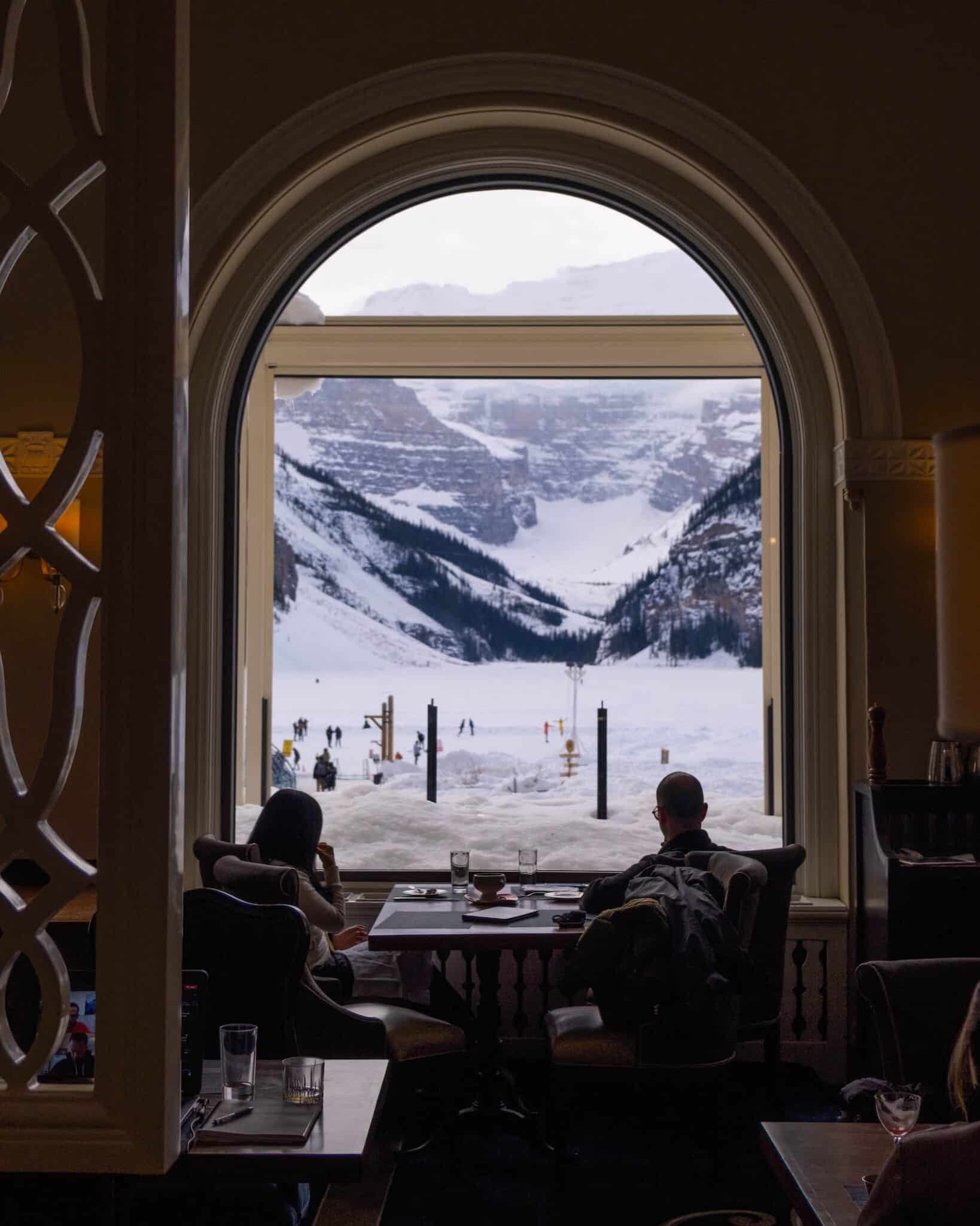 12 AMAZING Banff Restaurants With a View!
