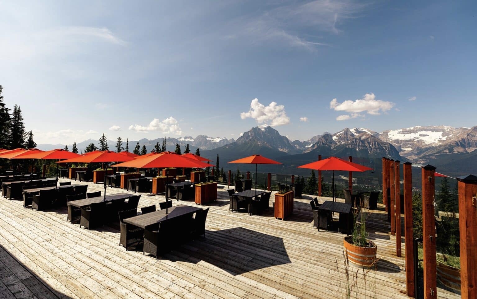 12 AMAZING Banff Restaurants With a View!