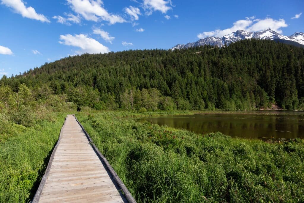 26 Best Stops on a Vancouver to Calgary Road Trip