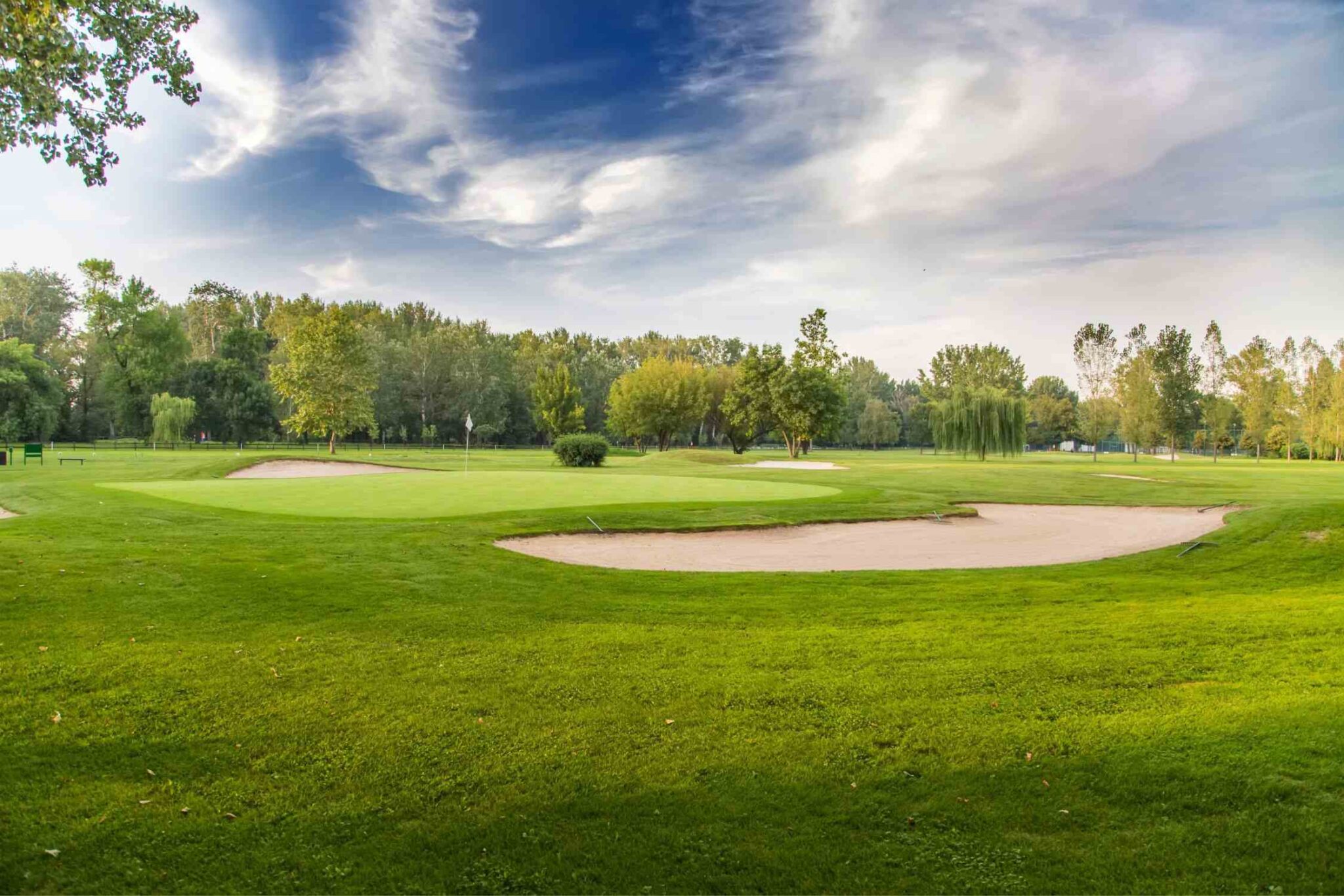 20 BEST Alberta Golf Courses to Tee Off At