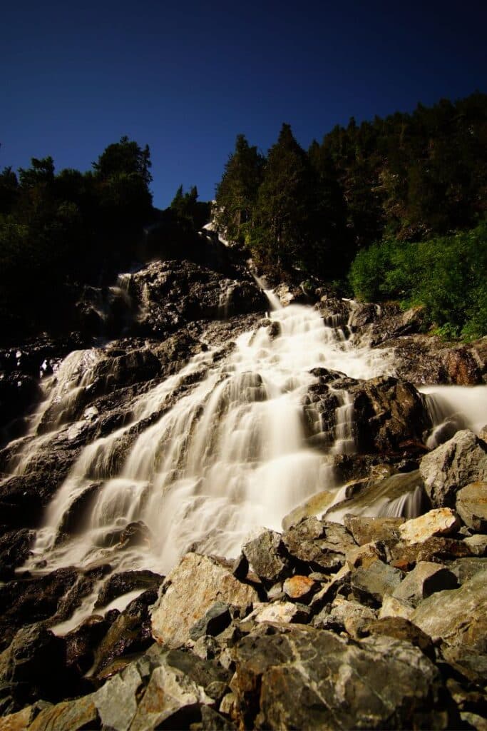 23 BEAUTIFUL Waterfalls in British Columbia To Visit