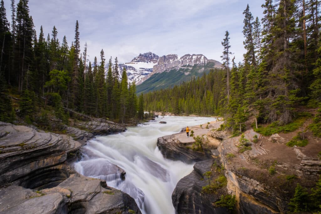 19 BEST Stops Between Lake Louise to Jasper
