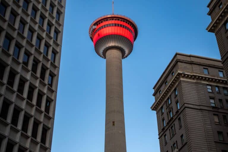 37 BEST Restaurants in Calgary to Try (Downtown & Elsewhere)