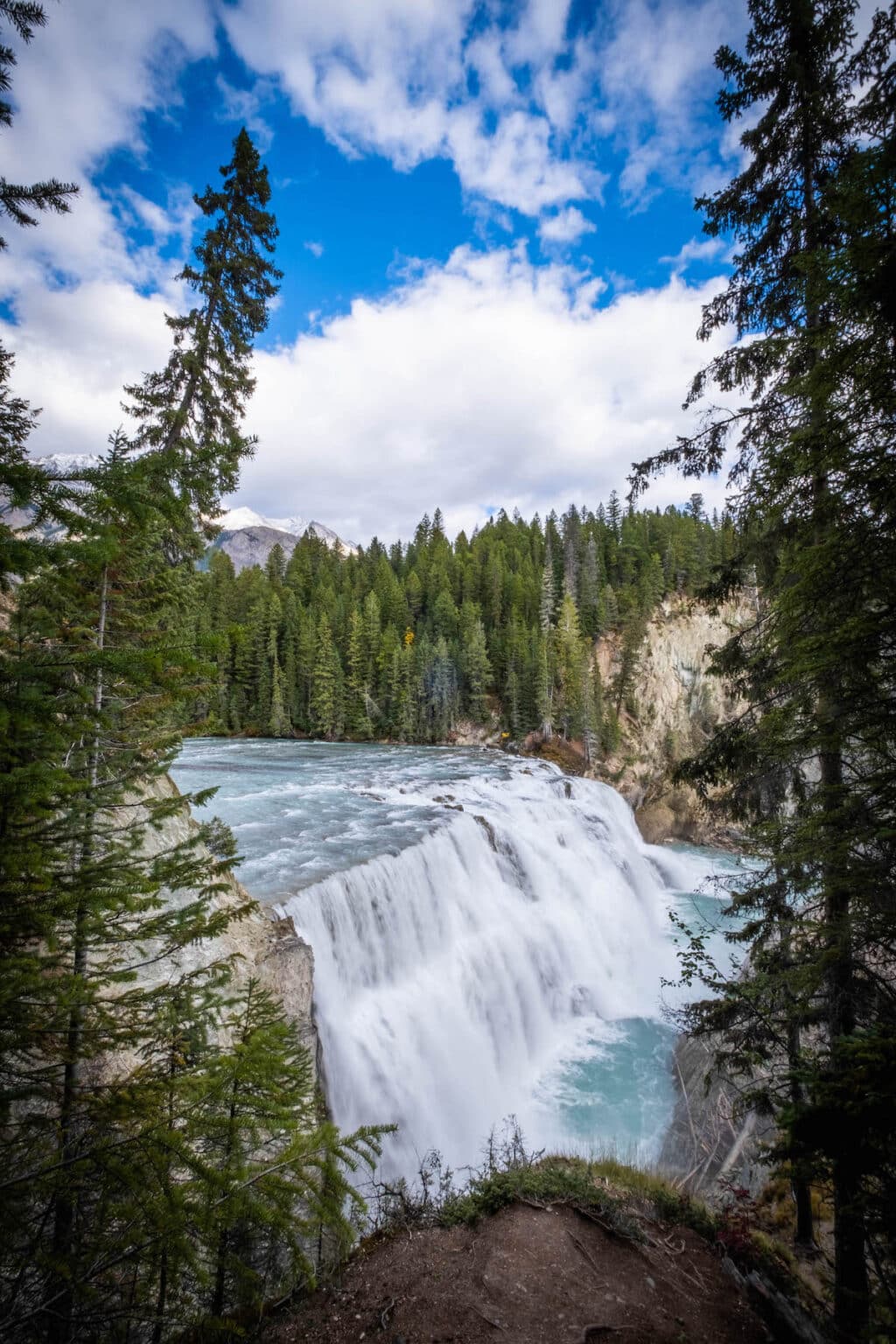 How to Hike to WAPTA FALLS in Yoho National Park