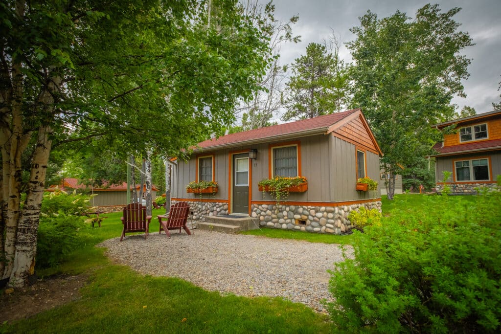 13 Jasper Cabin Rentals to Get COZY In (Pet-Friendly Options Too!)