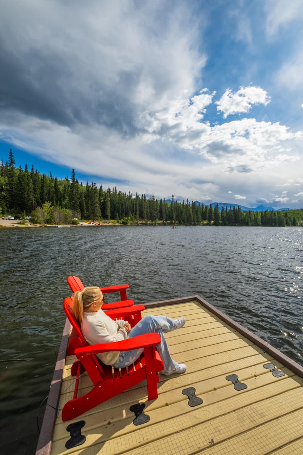 11 Reasons to VISIT Pyramid Lake in Jasper National Park