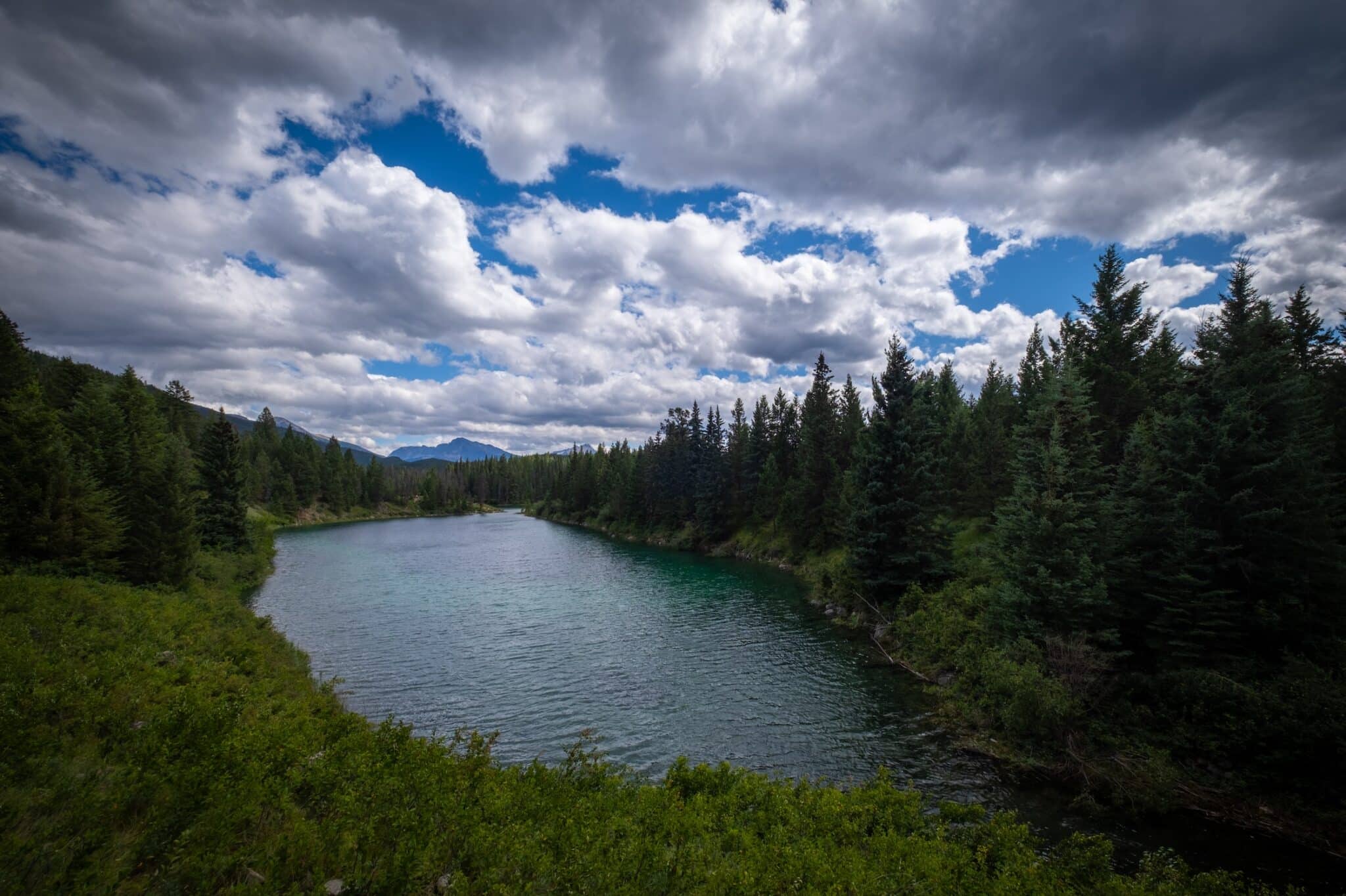 How To Hike The Valley of the Five Lakes In Jasper