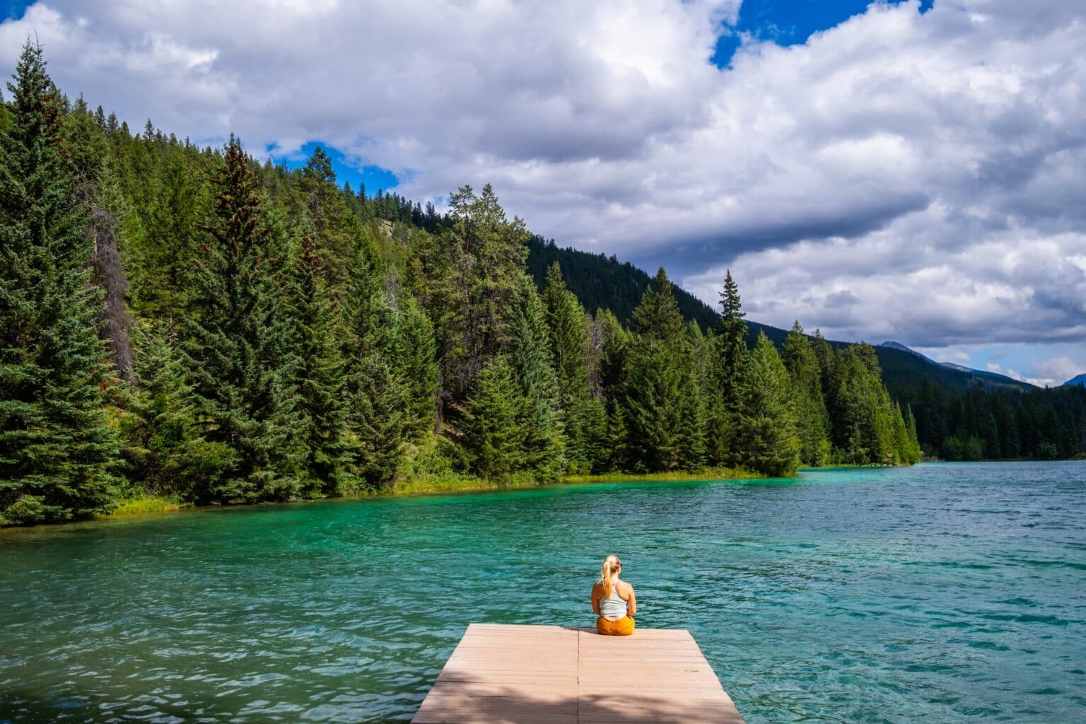 How To Hike The Valley of the Five Lakes In Jasper