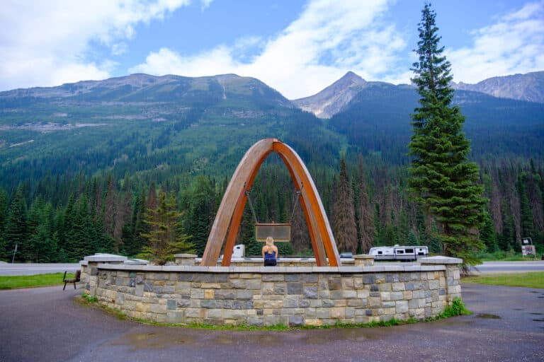 27 BEST Stops On A Vancouver to Banff Road Trip