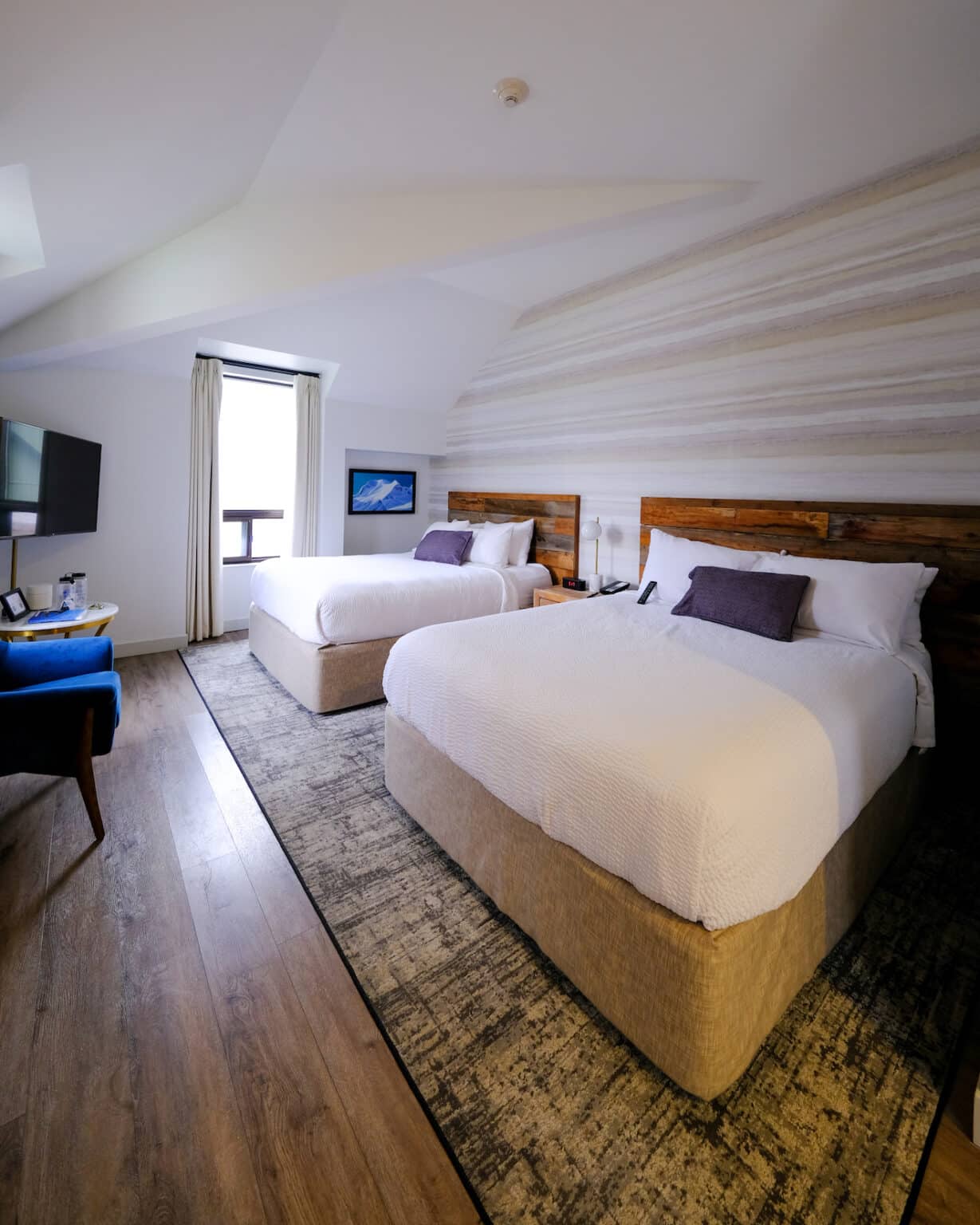 Review: Is the Glacier View Lodge Worth It?