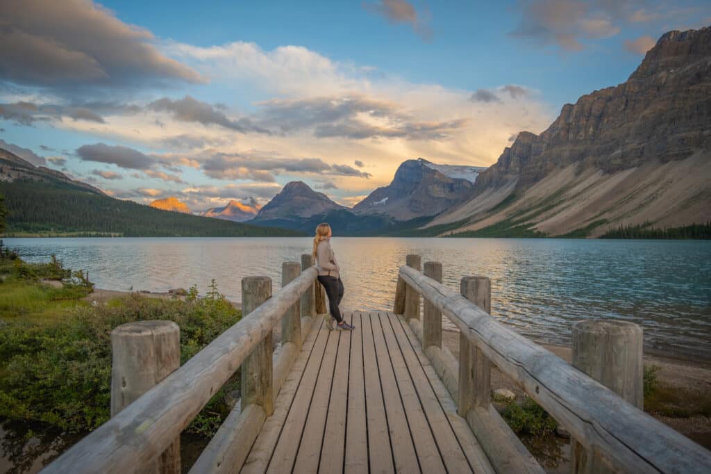 15 Things to Know BEFORE Visiting Bow Lake in Banff (Alberta)