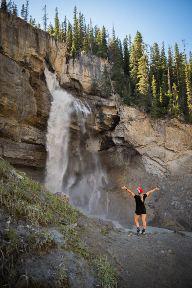15 AMAZING Hikes Along the Icefields Parkway