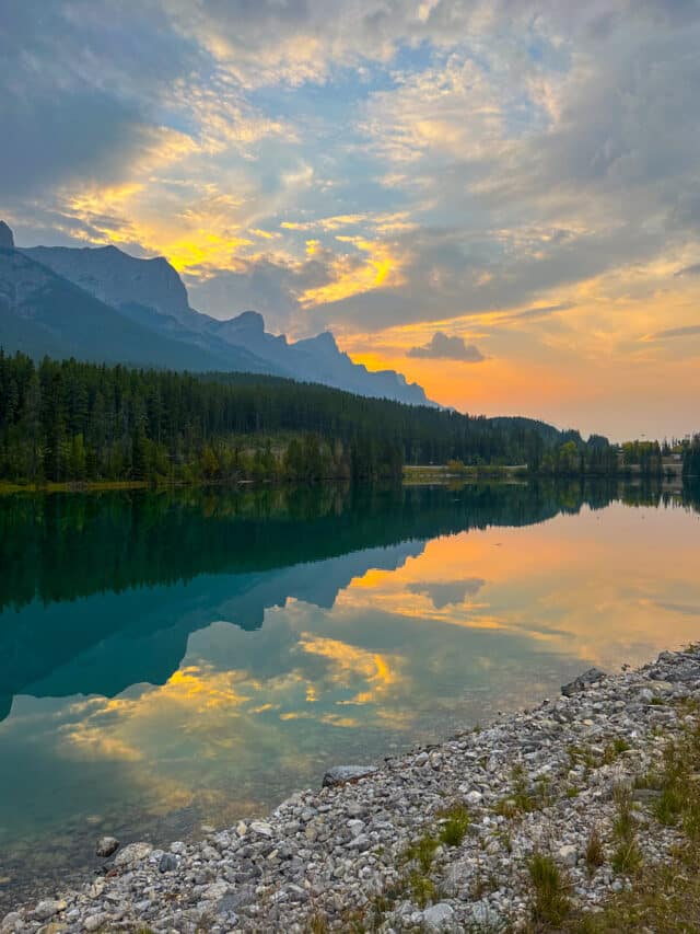 13 EASY Walks in Canmore the Whole Fam Can Enjoy!