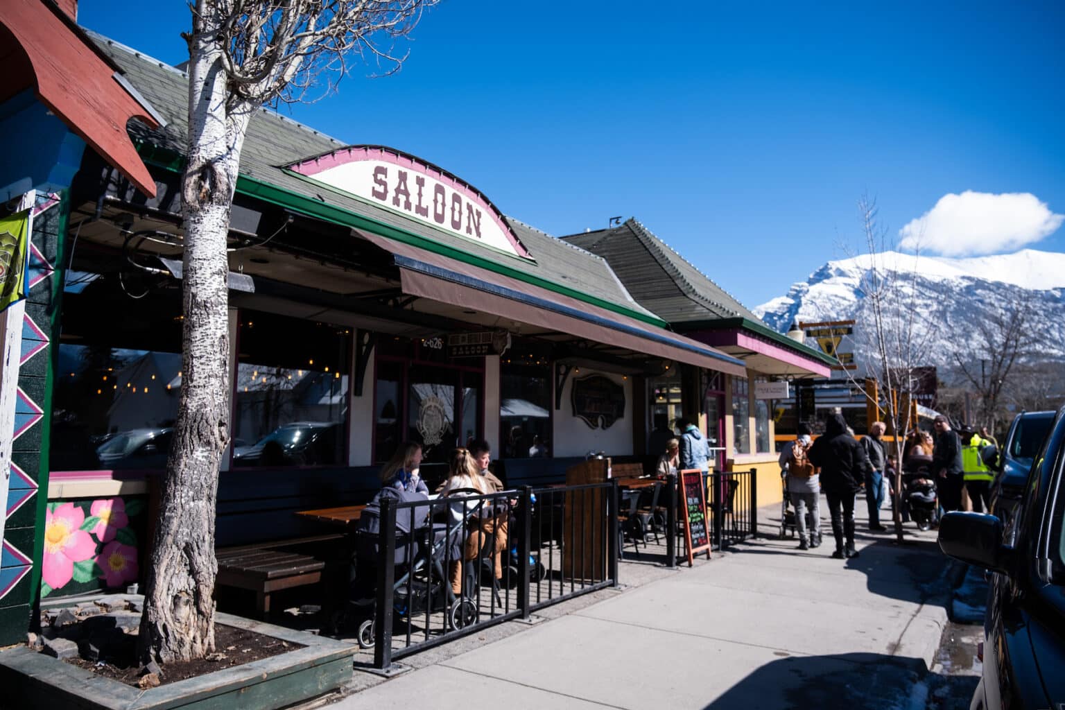 25 BEST Canmore Restaurants To Dine At