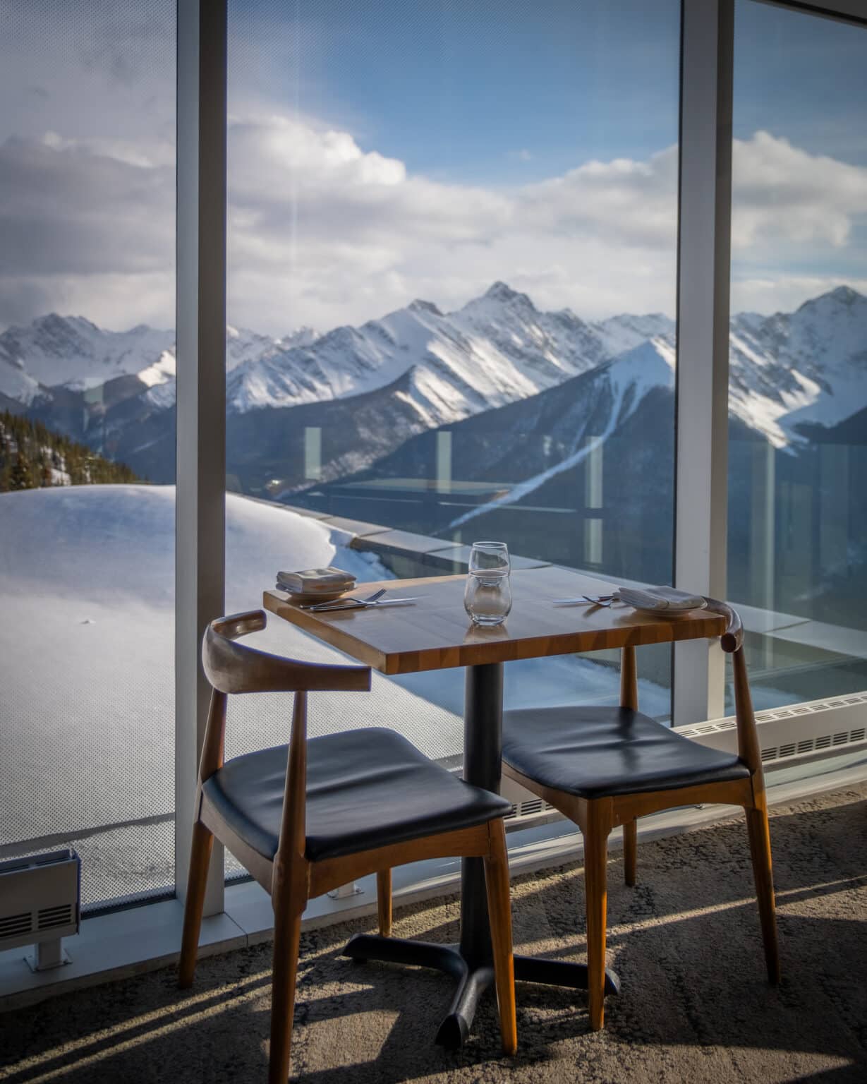 12 AMAZING Banff Restaurants With a View!