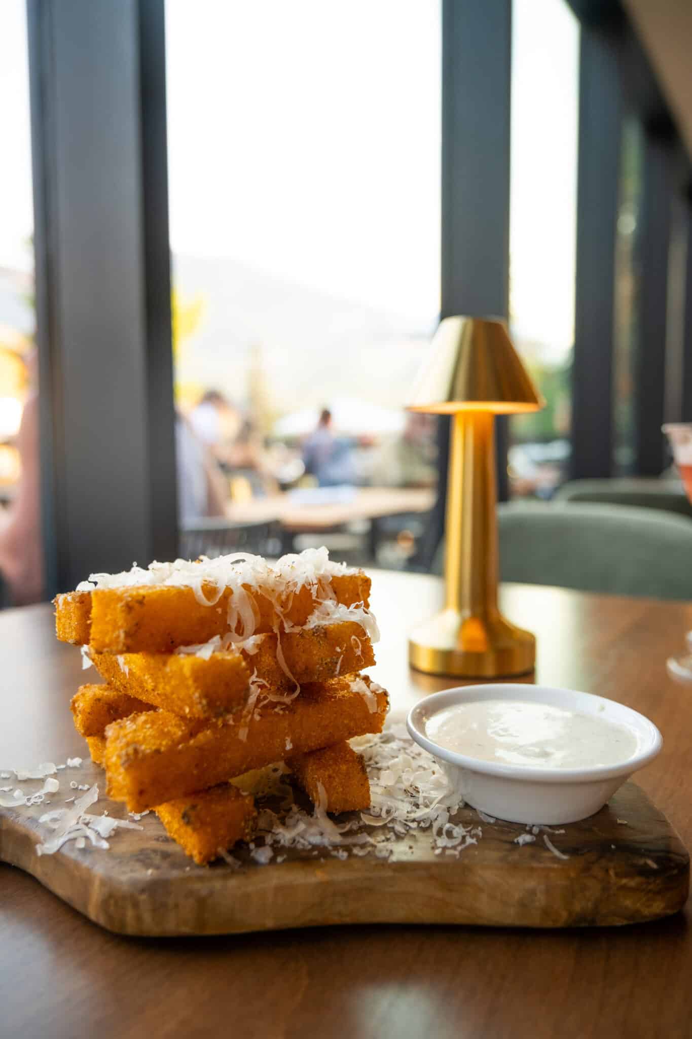 25 BEST Banff Restaurants To Try