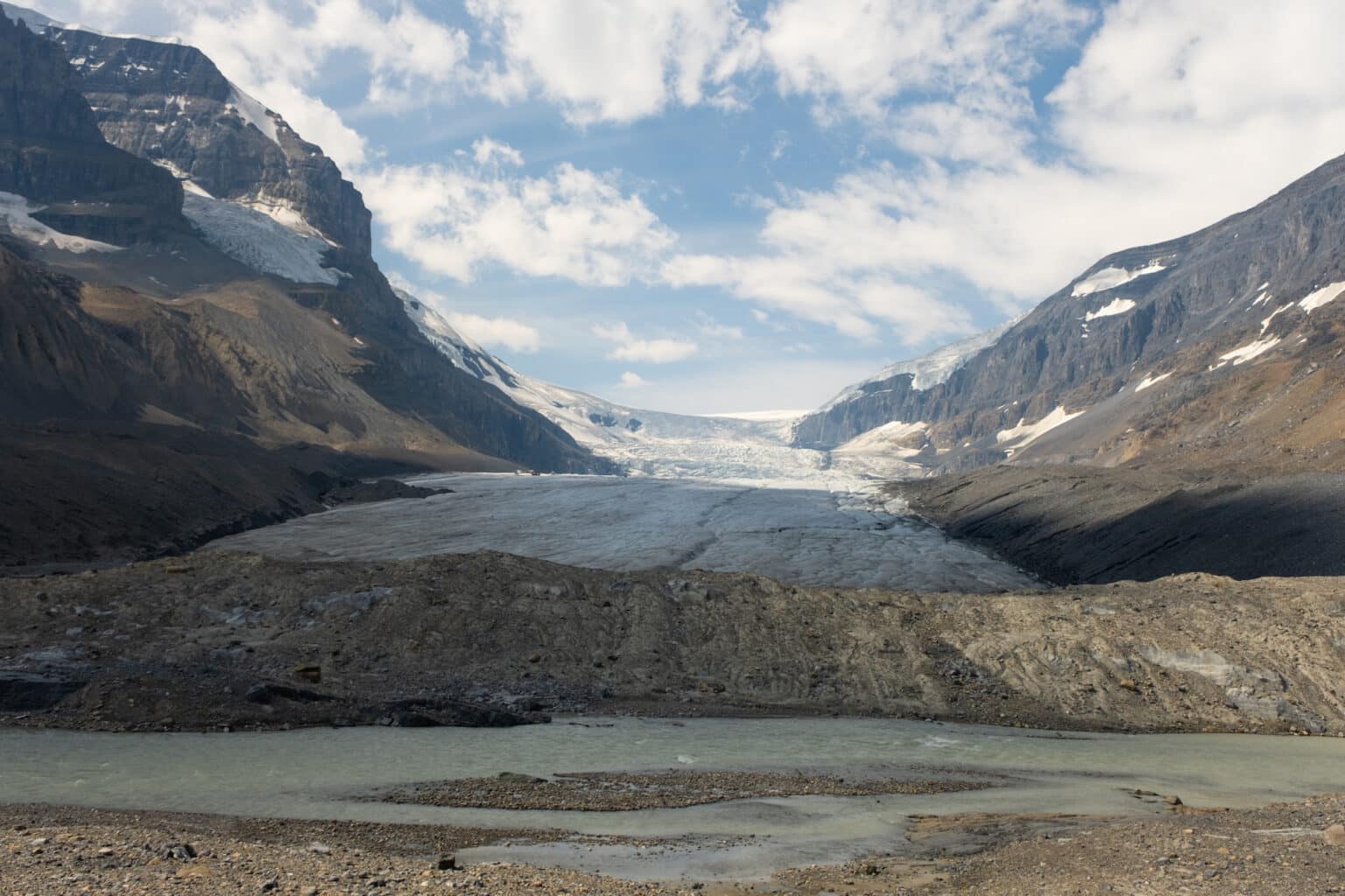 9 Ways To See The Athabasca Glacier: Tours & Free Options