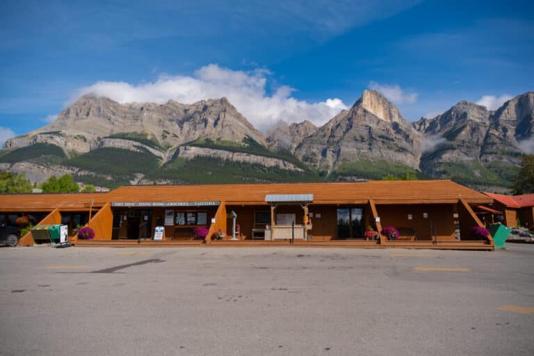Answering Common Icefields Parkway Questions