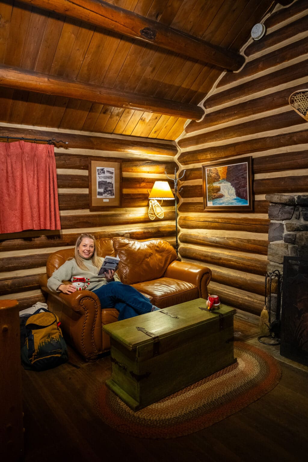 A Cozy Escape At Storm Mountain Lodge: Cabin Review