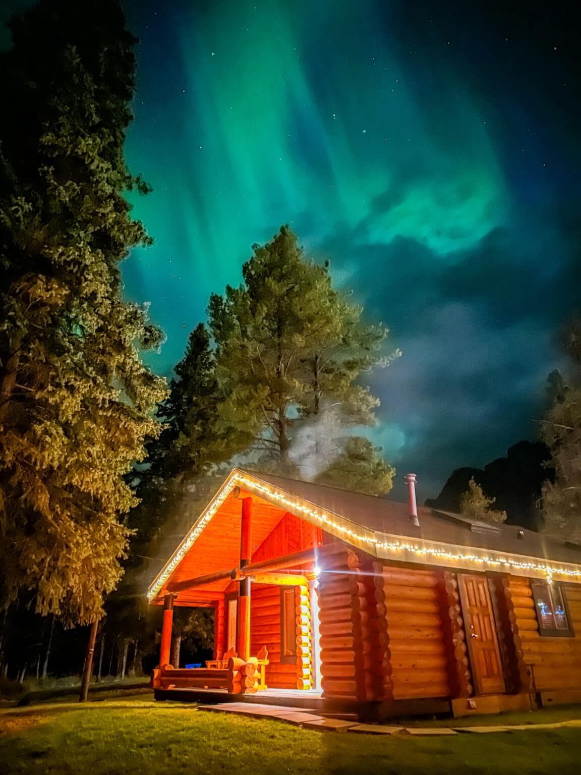 Where & HOW To See The Northern Lights in Banff