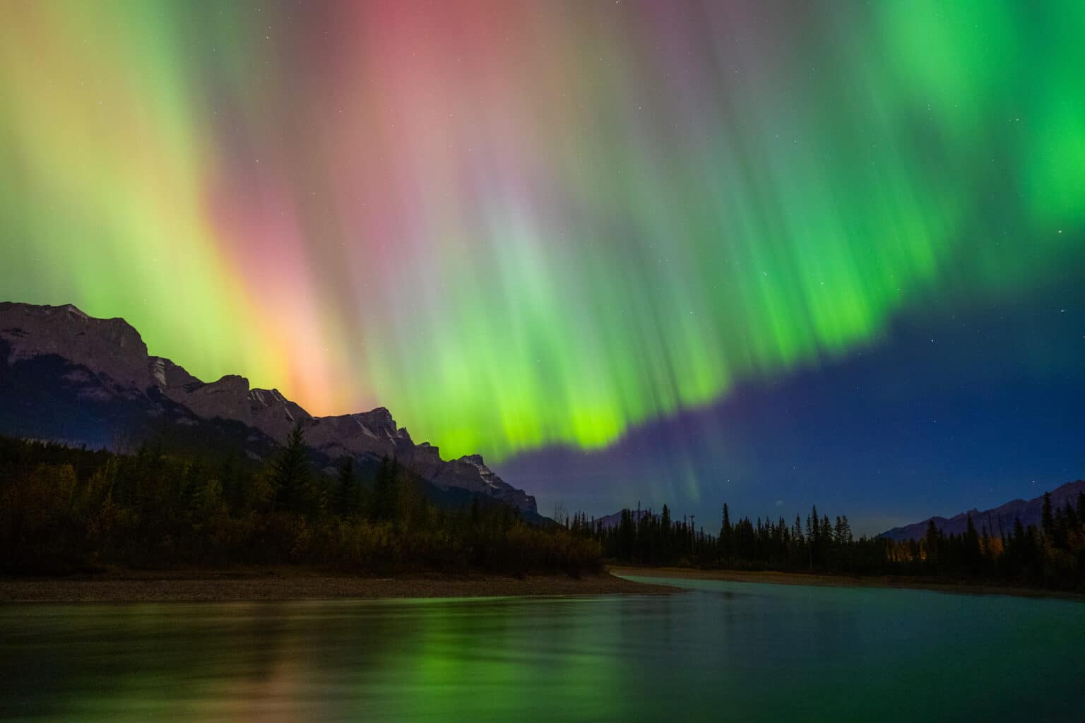 Where & HOW To See The Northern Lights in Banff