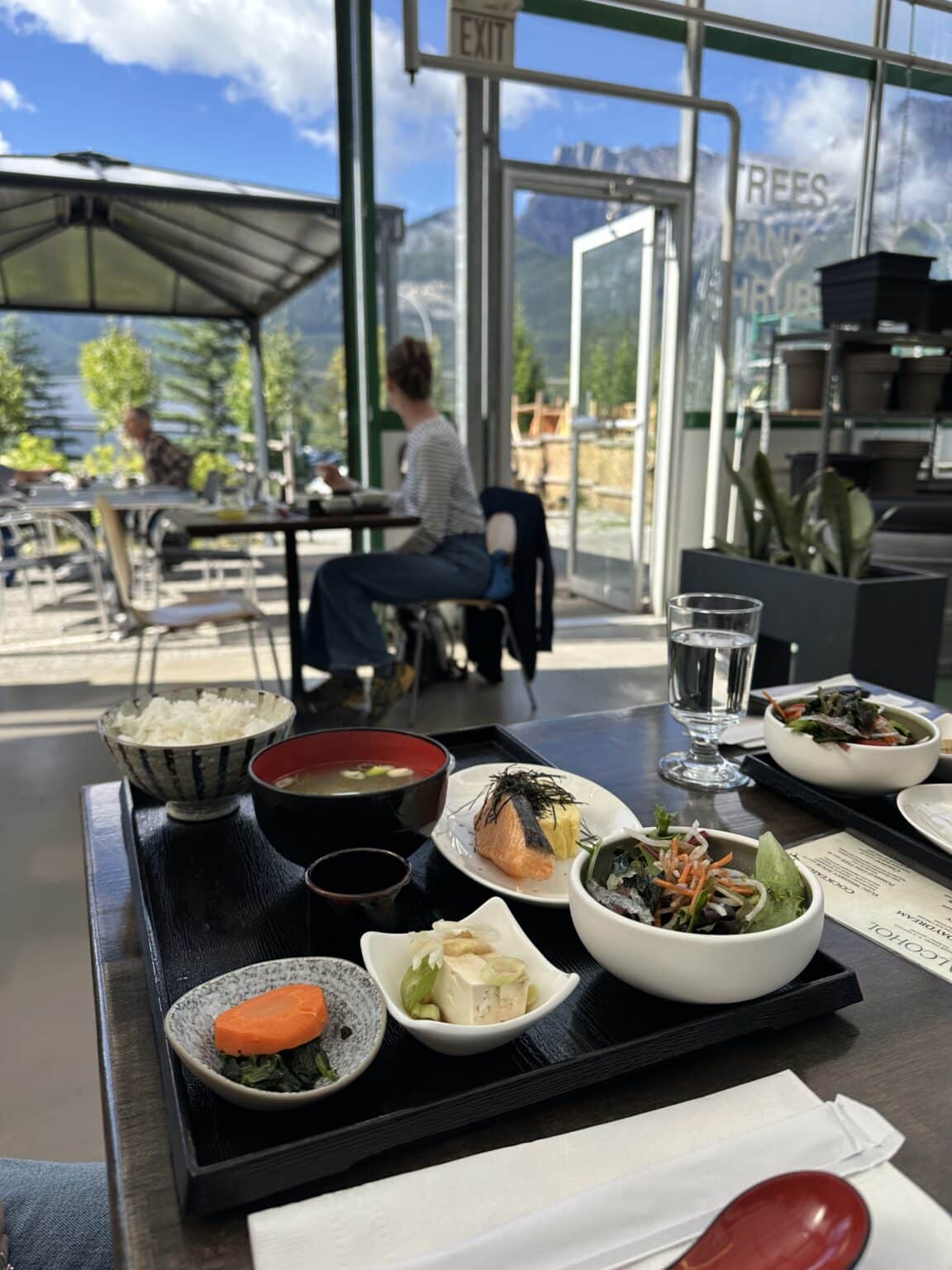 15 BEST Canmore Breakfast and Brunch Spots